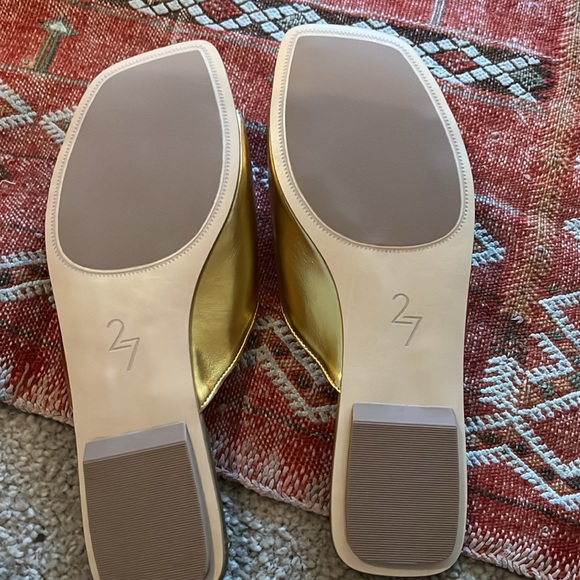 Naturalizer | Shoes | 27 Edit Naturalizer Zelda Faux Leather Slide ...